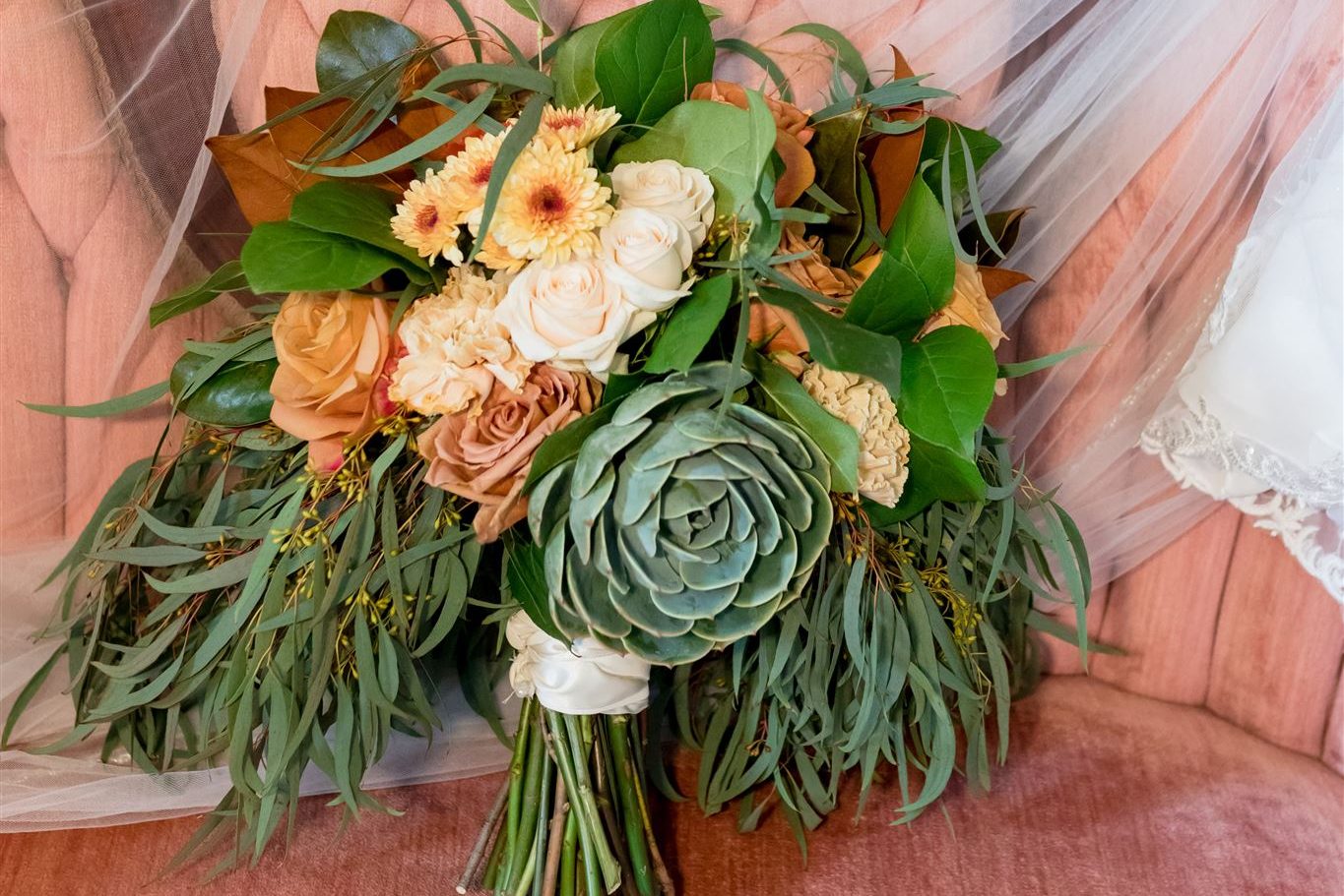 BLOOM & FORAGE FARM • Beautifully Curated Floral Designs For All Of ...